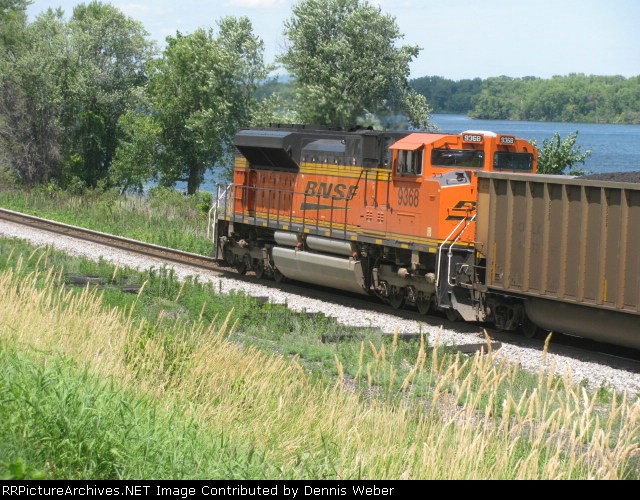 BNSF 9368 River Sub.